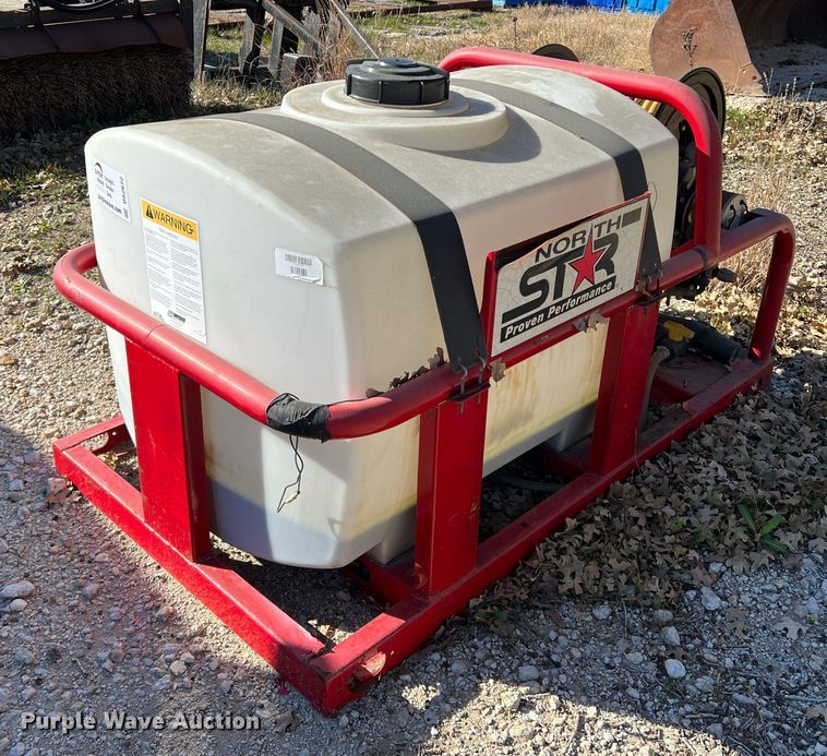 North Star sprayer in Cleburne, TX | Item DS2672 sold | Purple Wave
