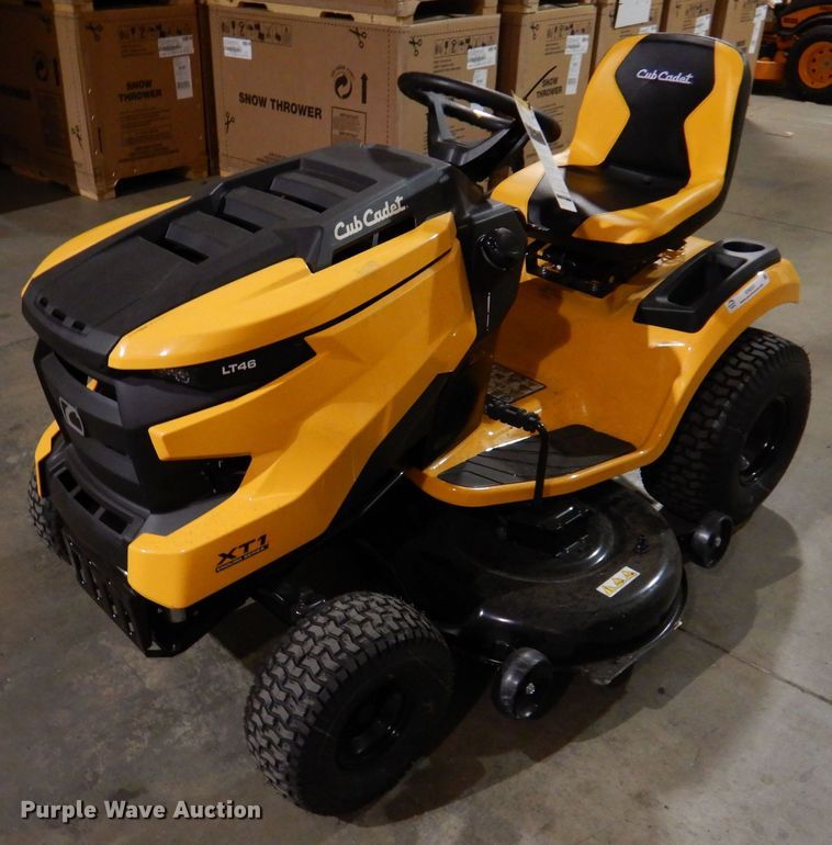 2022 Cub Cadet LT46 lawn mower in Urbandale, IA | Item IO9251 sold ...
