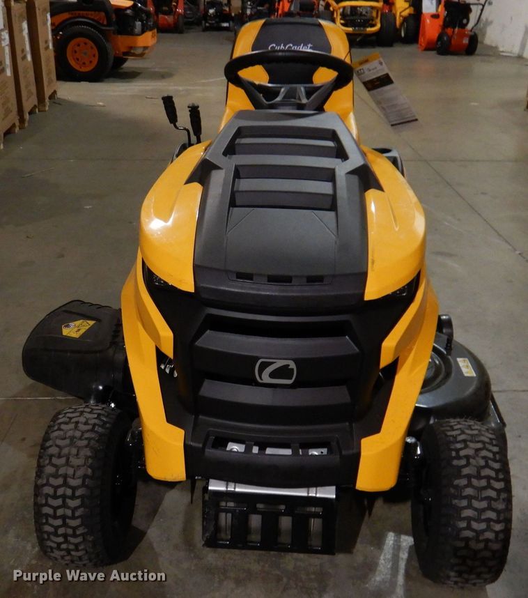 2022 Cub Cadet LT46 lawn mower in Urbandale, IA | Item IO9251 sold ...
