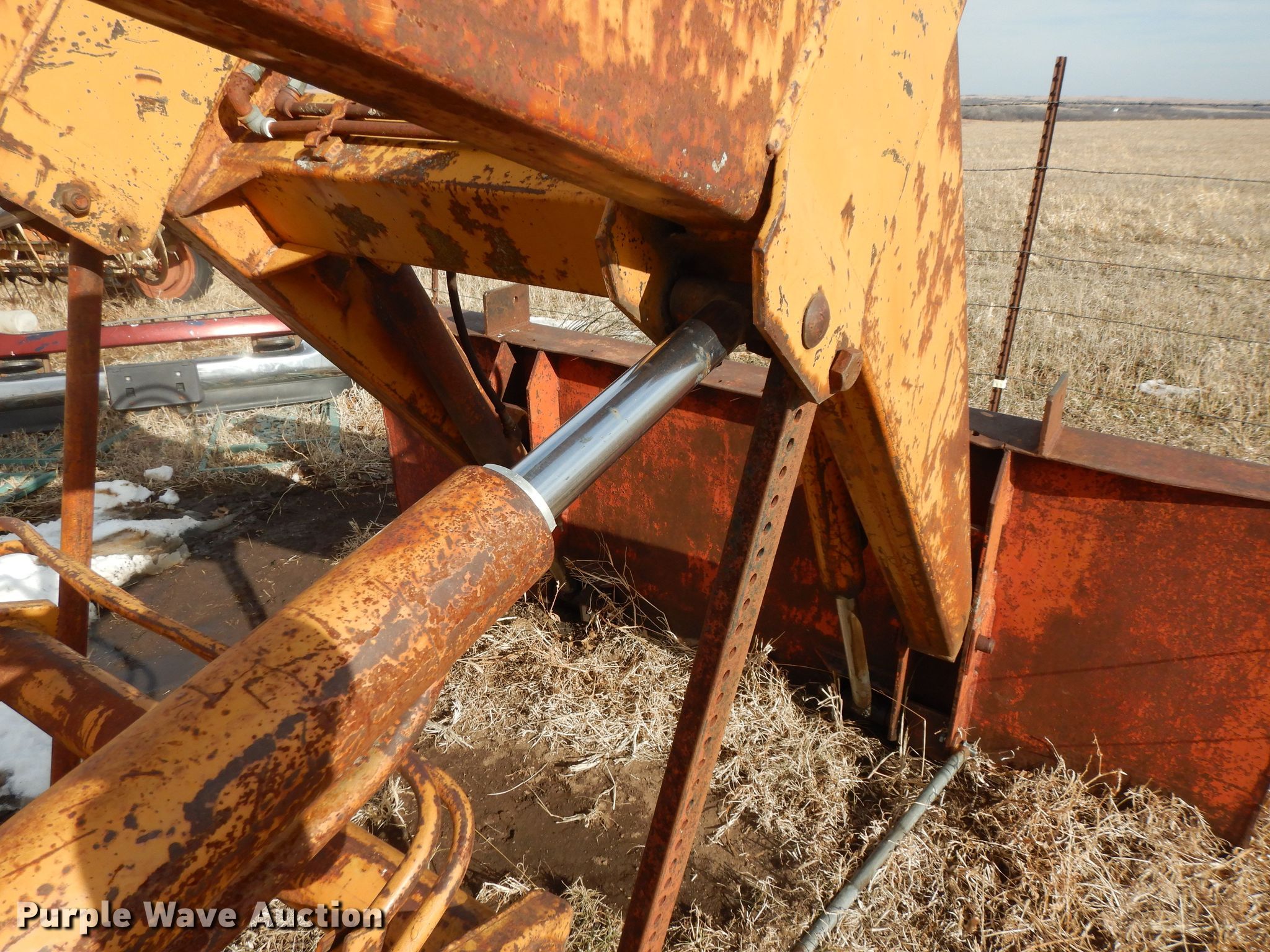 Koyker K5 loader in Delia, KS | Item JQ9983 sold | Purple Wave