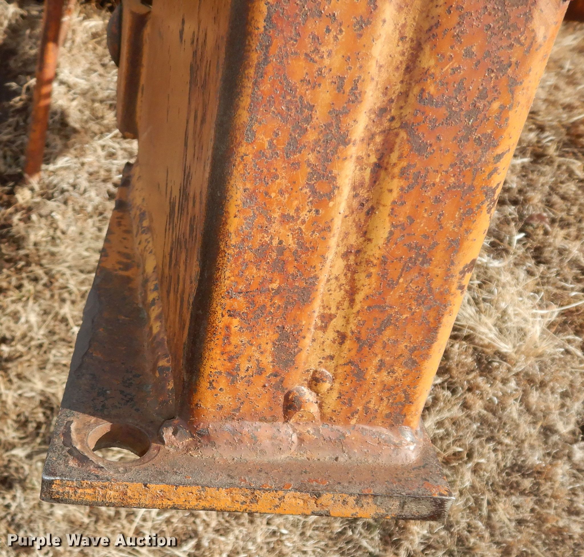 Koyker K5 loader in Delia, KS | Item JQ9983 sold | Purple Wave
