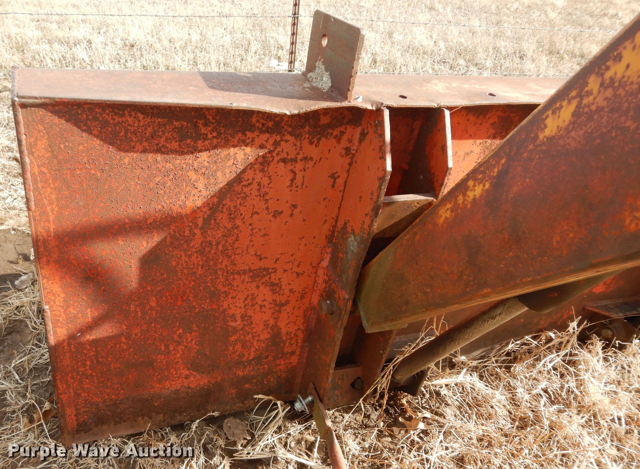 Koyker K5 loader in Delia, KS | Item JQ9983 sold | Purple Wave