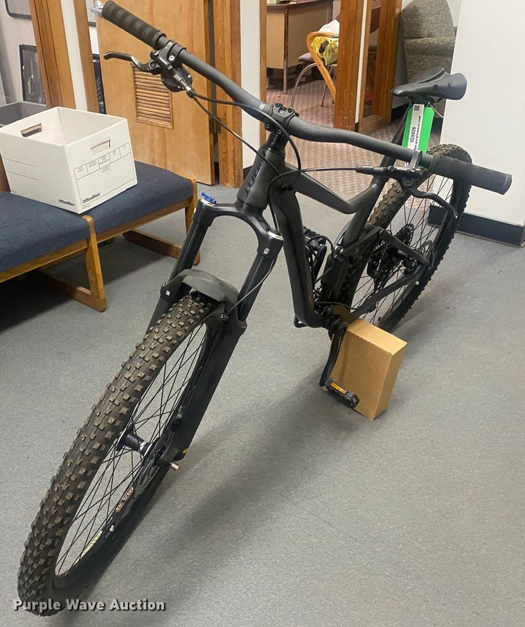 Giant Stance bicycle in Tulsa, OK | Item IG9926 sold | Purple Wave