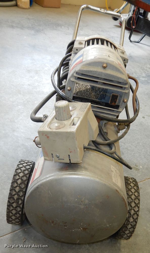 Campbell Hausfeld Power Pal air compressor in Fort Leavenworth, KS ...
