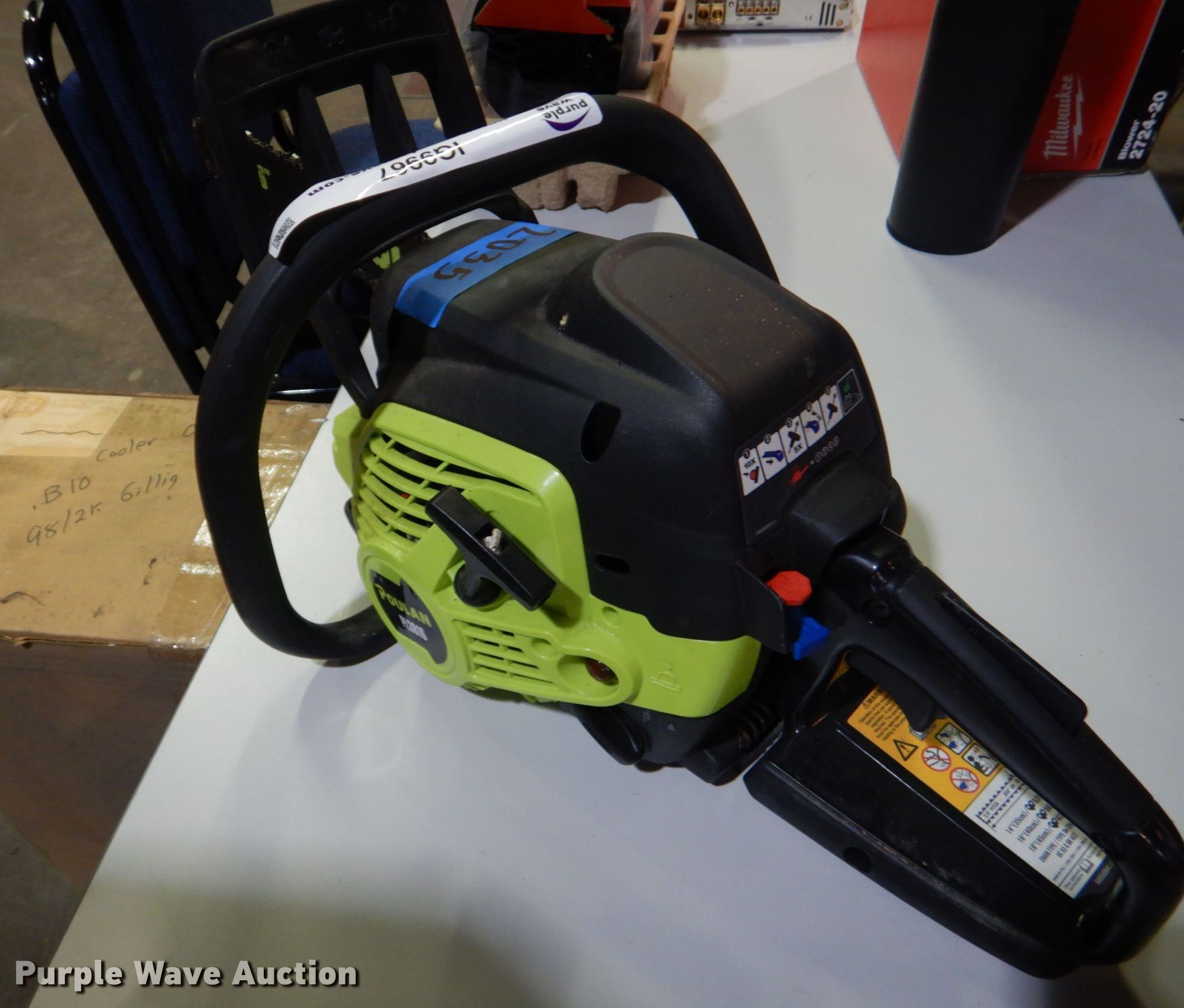 Poulan PL3816 chainsaw in Tulsa, OK | Item IG9967 sold | Purple Wave