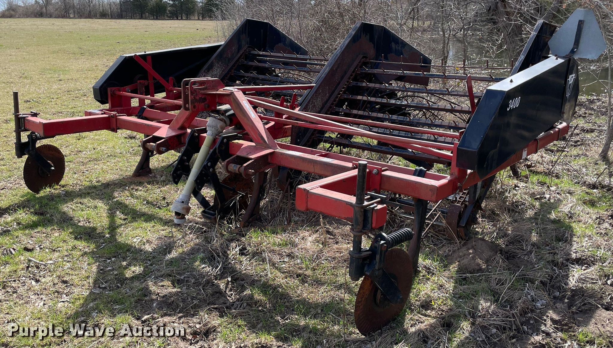 UFT 3436 peanut digger in Calera, OK | Item MM9320 sold | Purple Wave