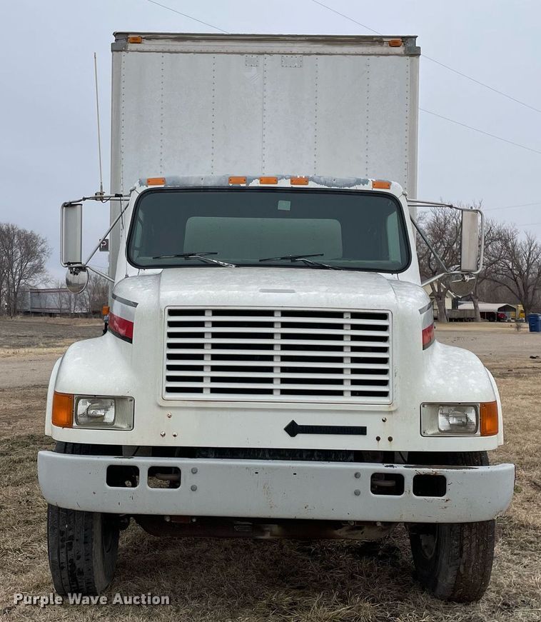1993 International 4700 box truck in Salina, KS | Item MB9005 sold ...