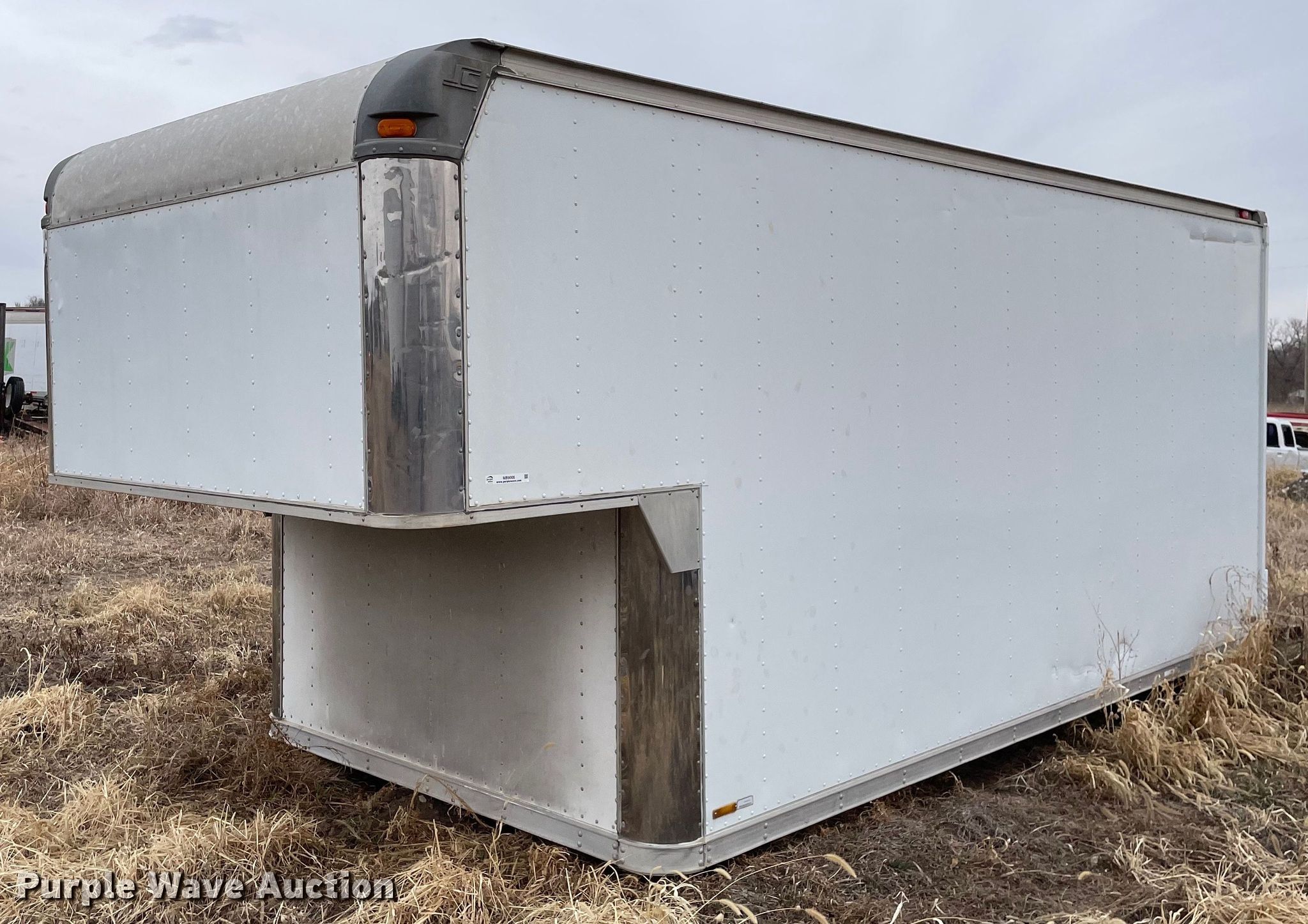 Supreme Corp box bed in Salina, KS | Item MB9006 sold | Purple Wave