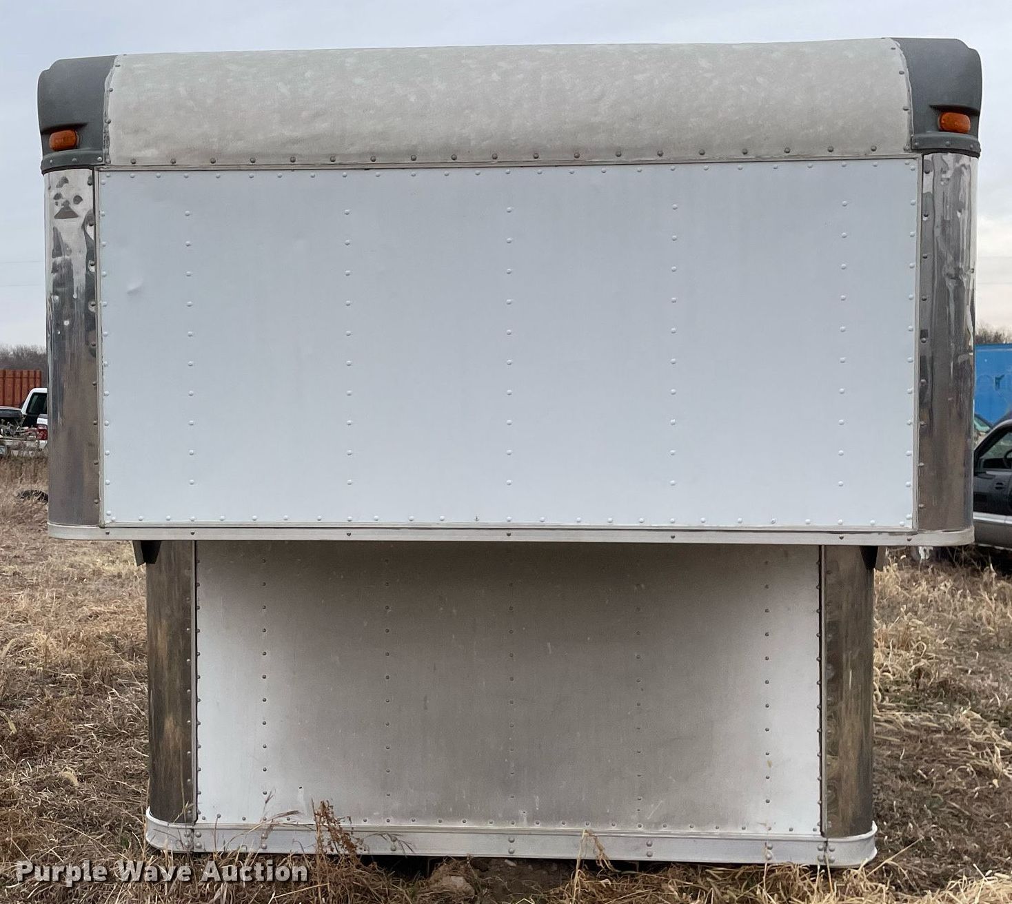 Supreme Corp box bed in Salina, KS | Item MB9006 sold | Purple Wave