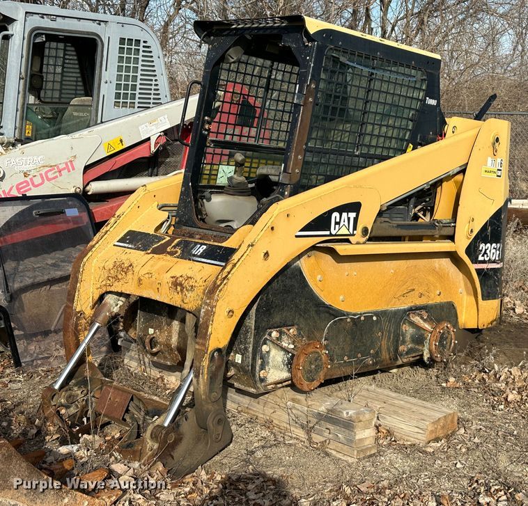 2006 Caterpillar 236B skid steer loader in Topeka, KS | Item LN9070 ...