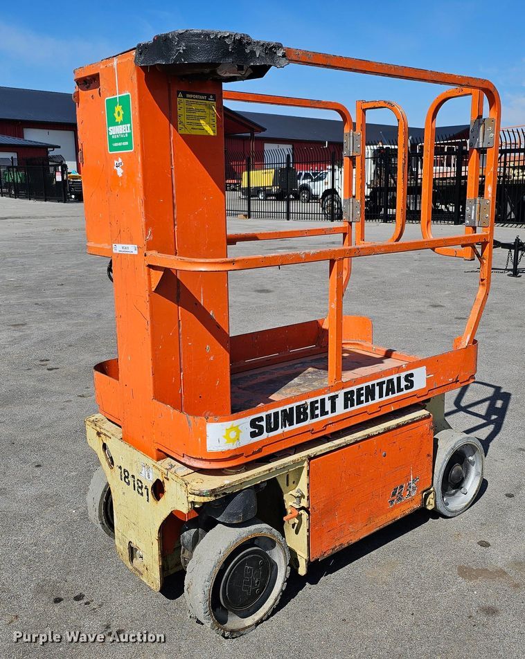 2014 JLG 1230ES vertical lift in Waterloo, NE | Item MC9619 sold ...