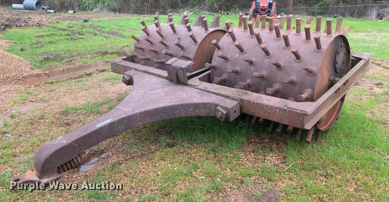 Sheepsfoot roller in Texarkana, TX | Item LI9111 sold | Purple Wave