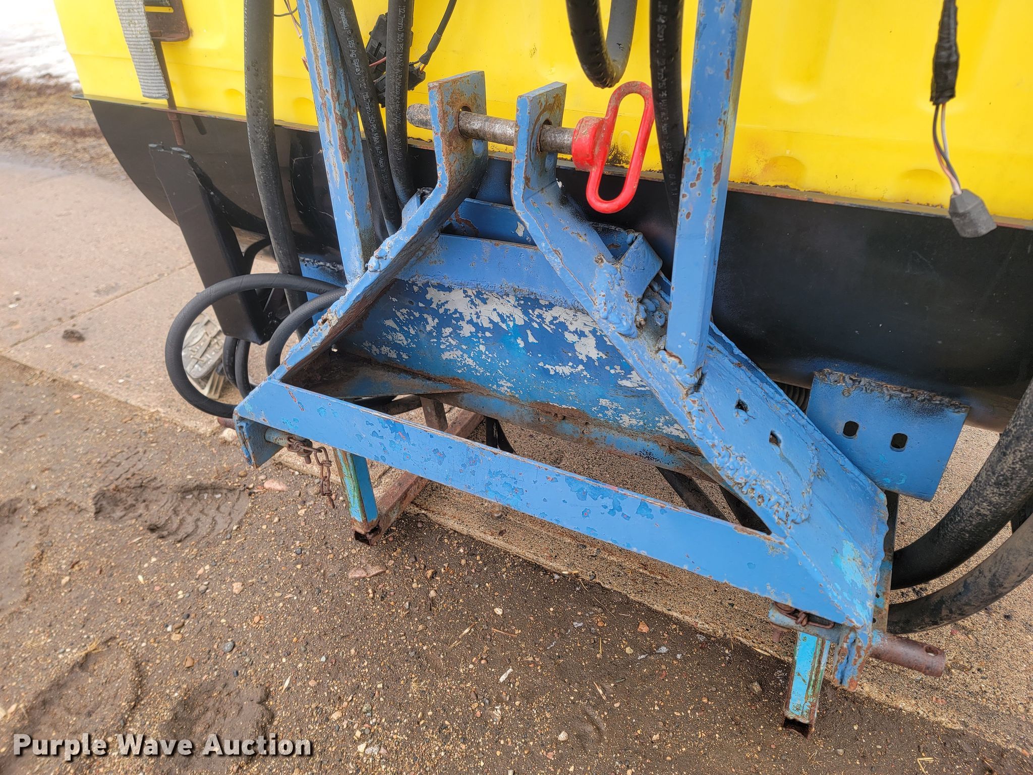 Sprayer in Beresford, SD | Item LV9304 sold | Purple Wave