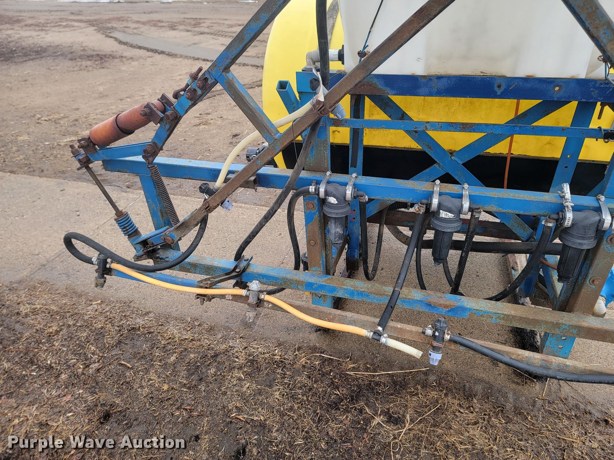 Sprayer in Beresford, SD | Item LV9304 sold | Purple Wave