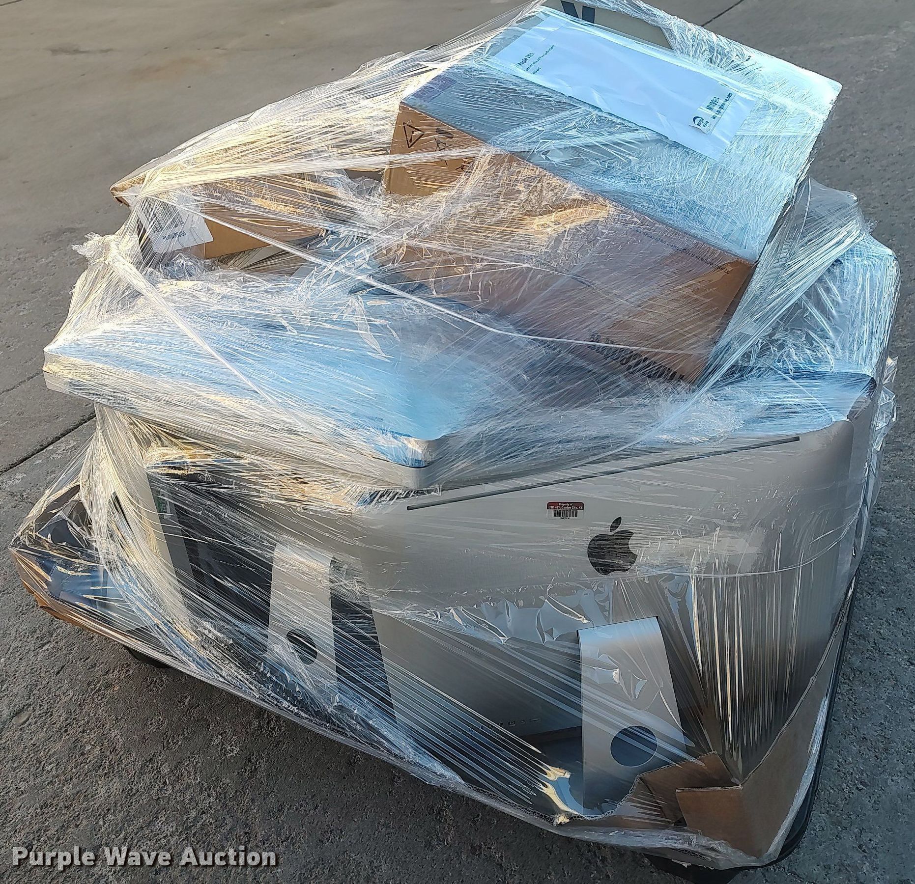 (24) Apple 1311 computers in Garden City, KS | Item MM9994 sold ...