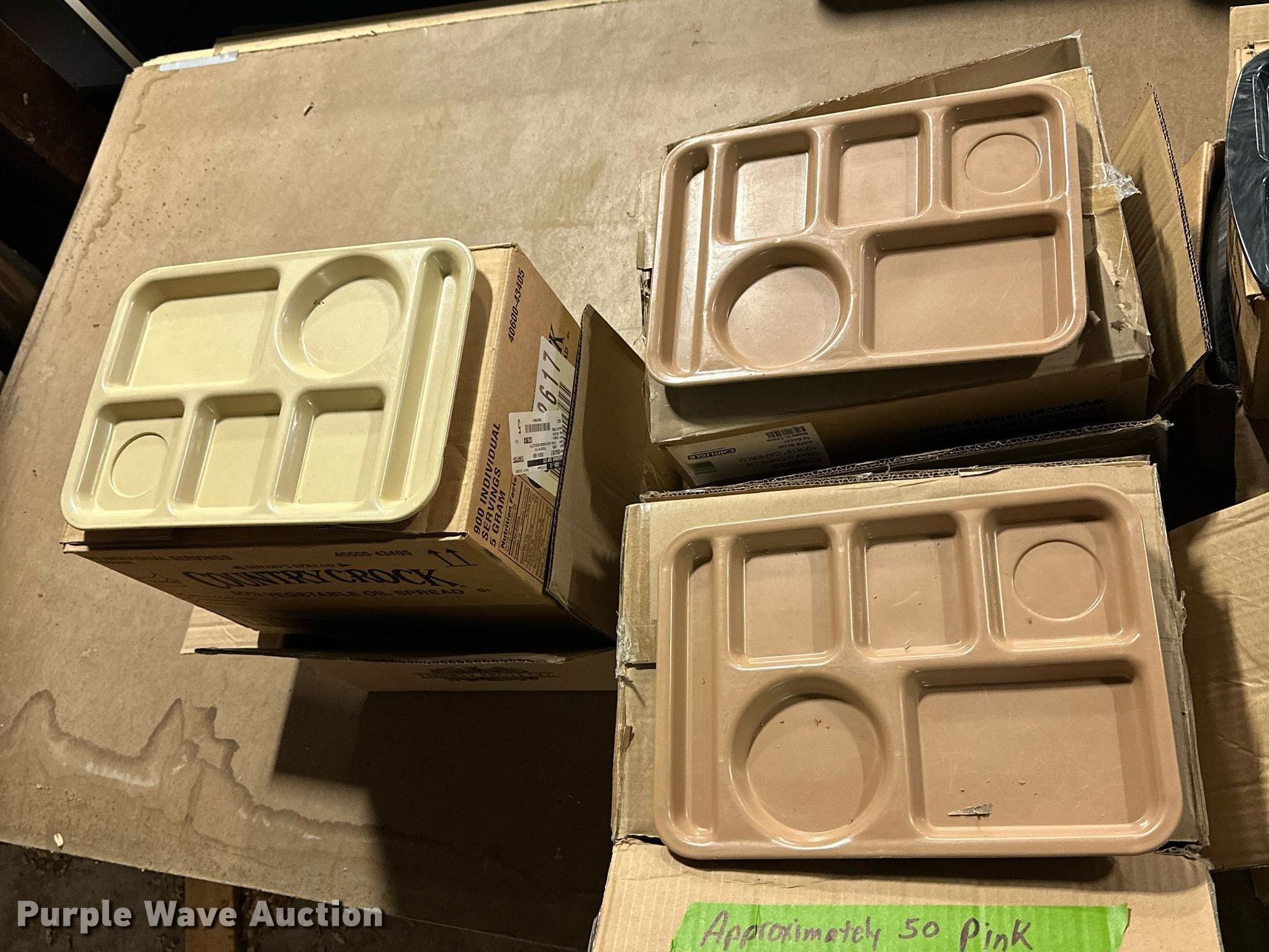 Approximately 210 lunch trays in Hutchinson, KS | Item MP9184 sold ...