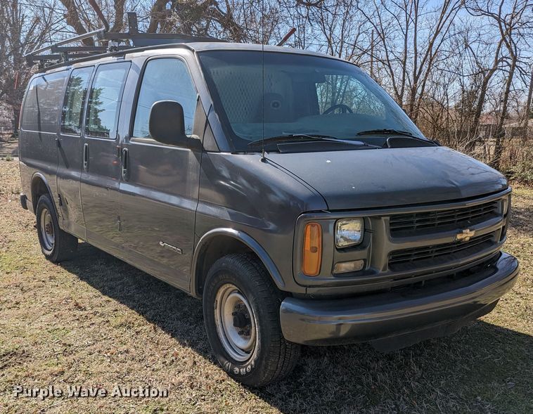 2000 Chevrolet Express 3500 van in Oklahoma City, OK | Item LK9924 sold ...