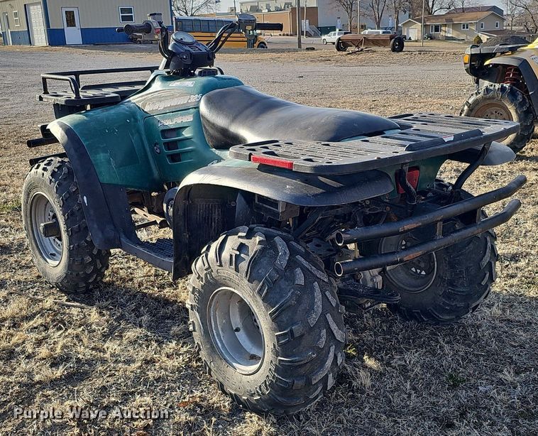 2000 Polaris Magnum ATV in Axtell, KS | Item MC9641 sold | Purple Wave