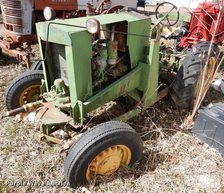 Avery tractor in Des Moines, IA | Item MO9568 sold | Purple Wave