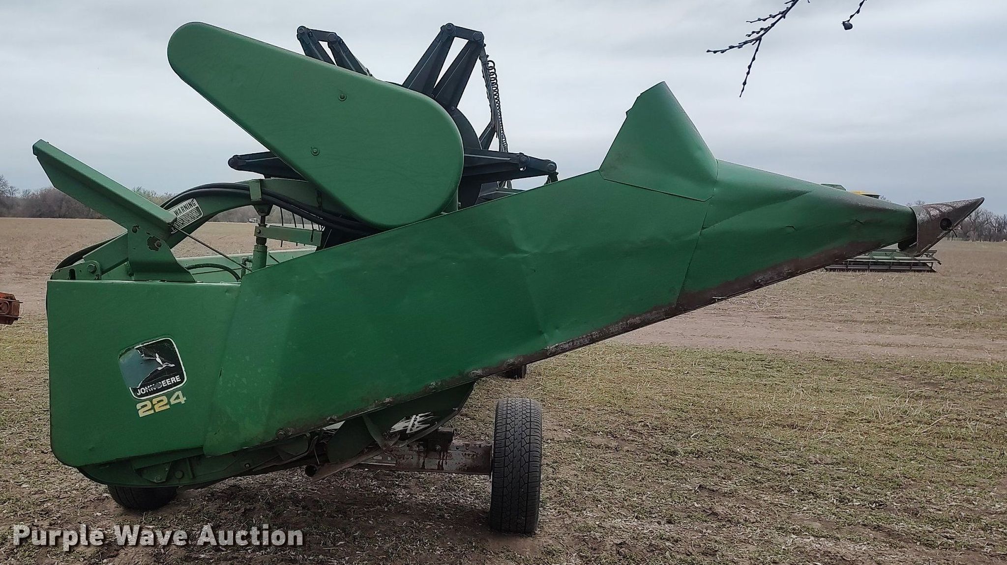 John Deere 224 flex head in Wellington, KS | Item DQ0359 sold | Purple Wave