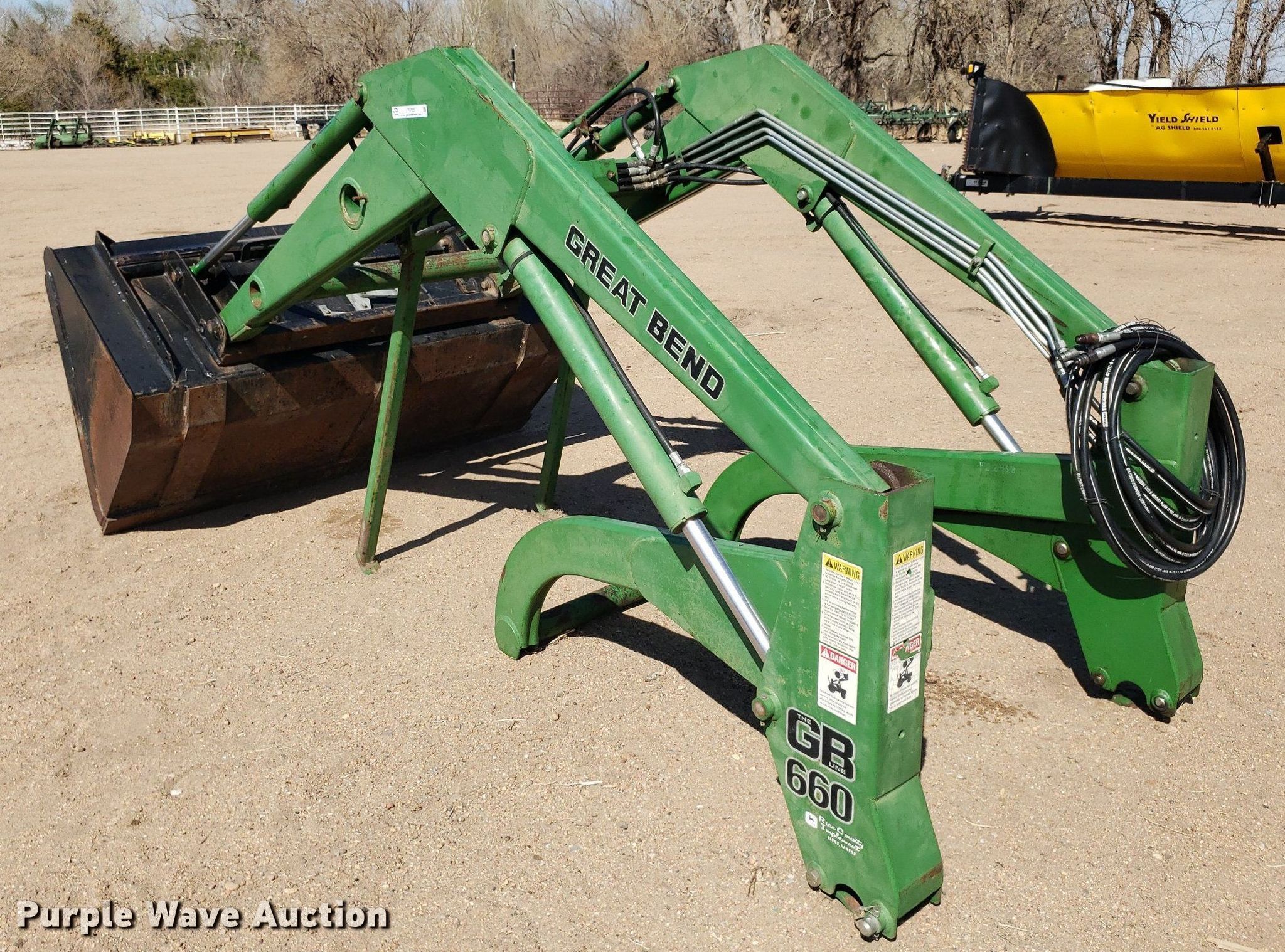 Great Bend 660 loader bucket in Kinsley, KS | Item LT9705 sold | Purple ...