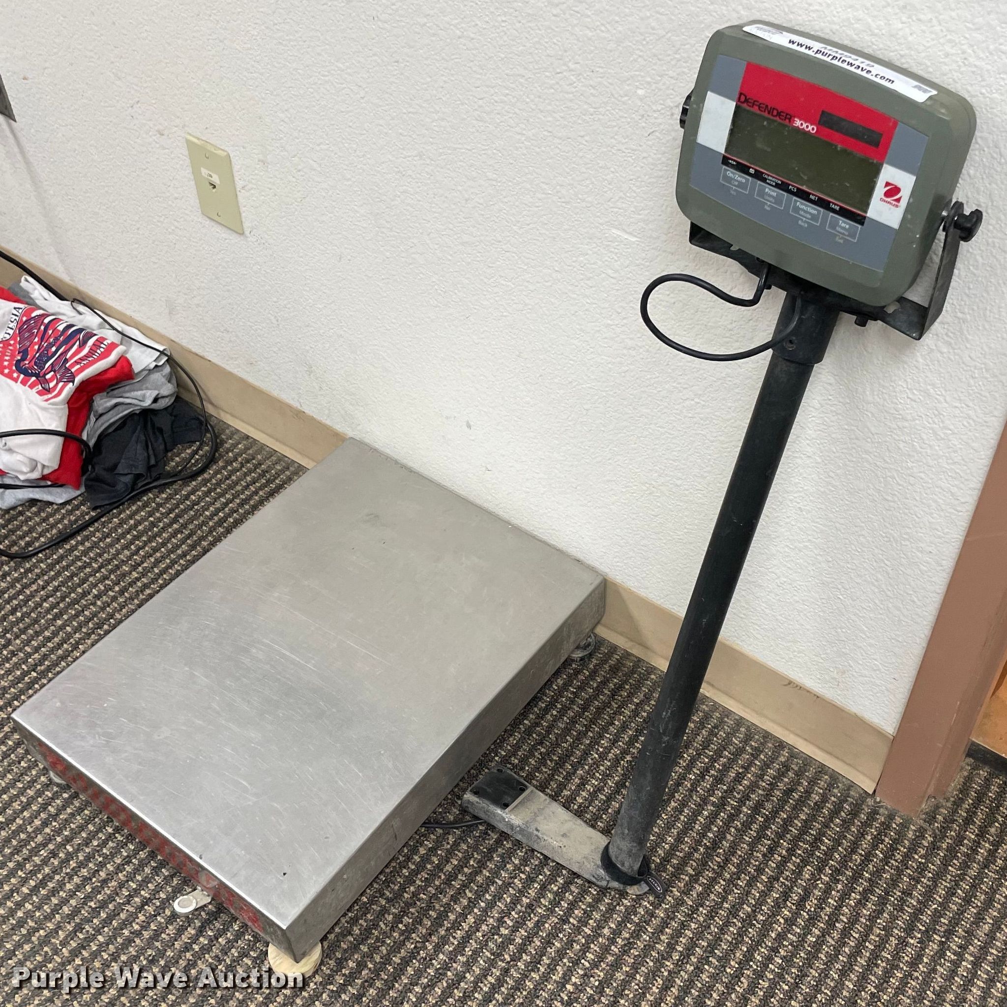 Defender 3000 T31P scale in Caddo, OK | Item MM9419 sold | Purple Wave