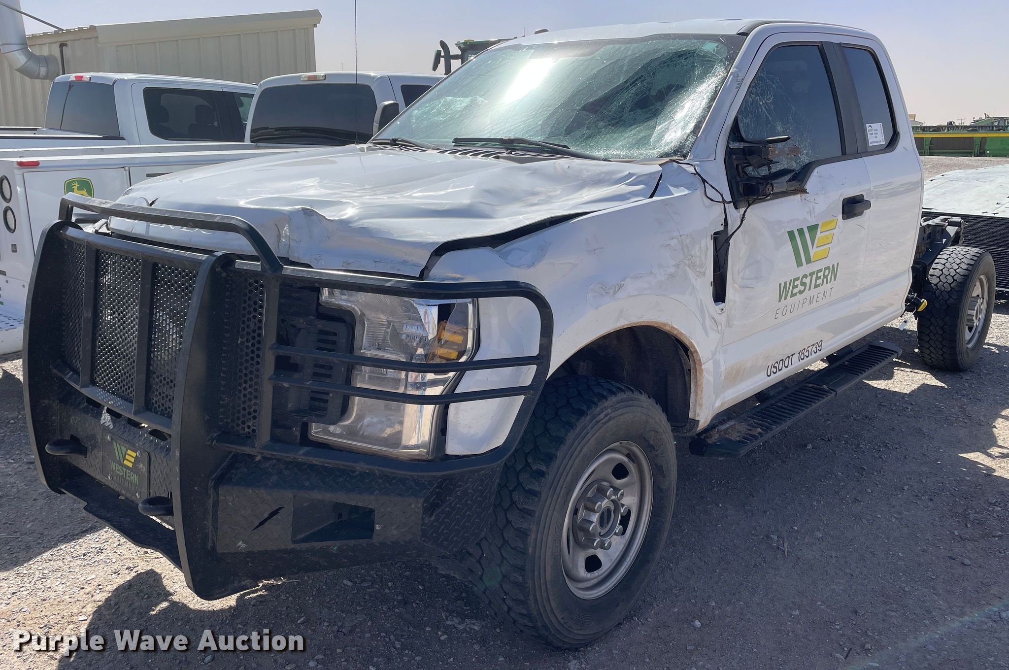 2019 Ford F350 Super Duty SuperCab pickup truck cab and chassis in ...