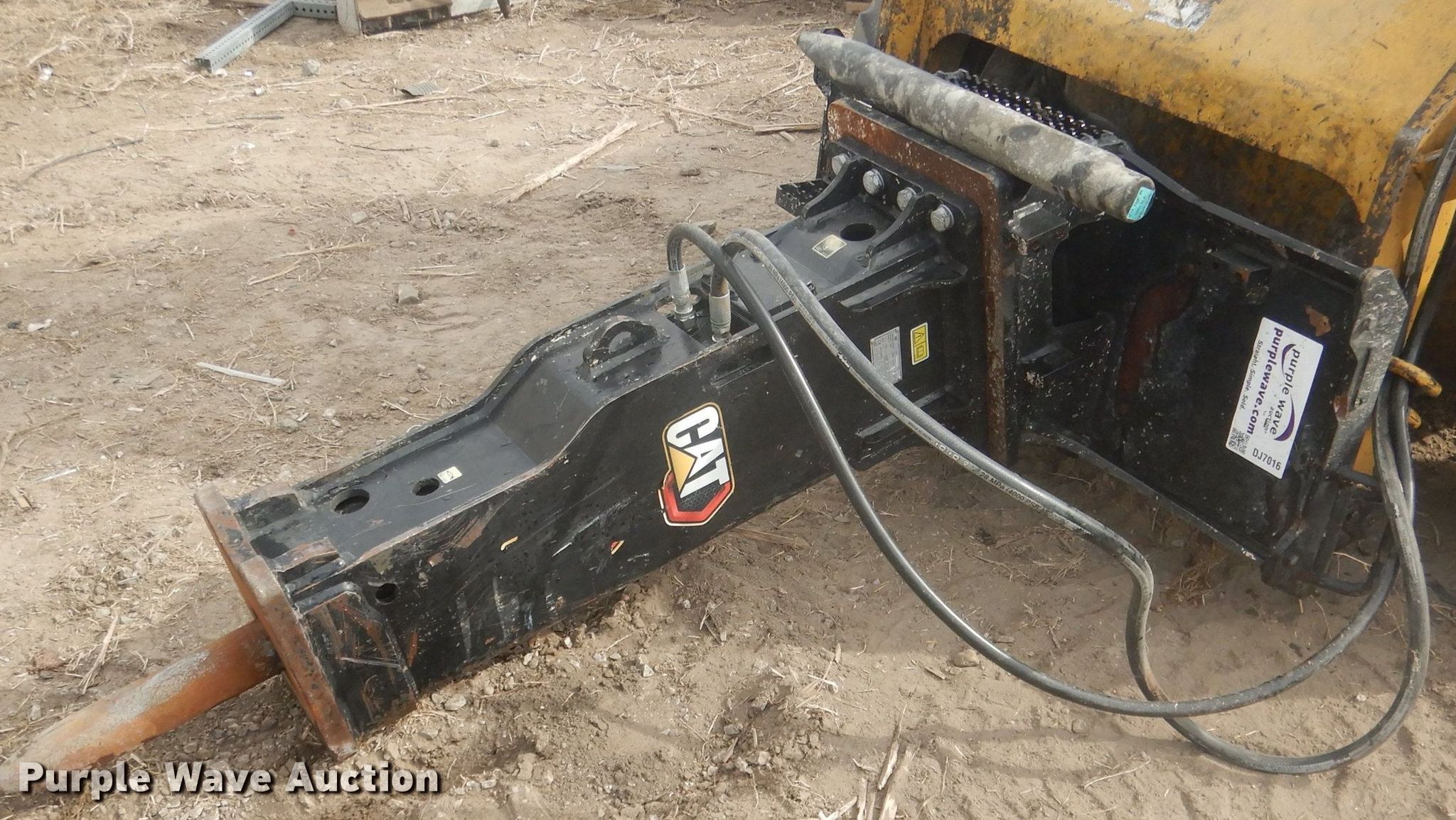 Caterpillar B8 skid steer breaker in Callaway, NE | Item DJ7016 sold ...