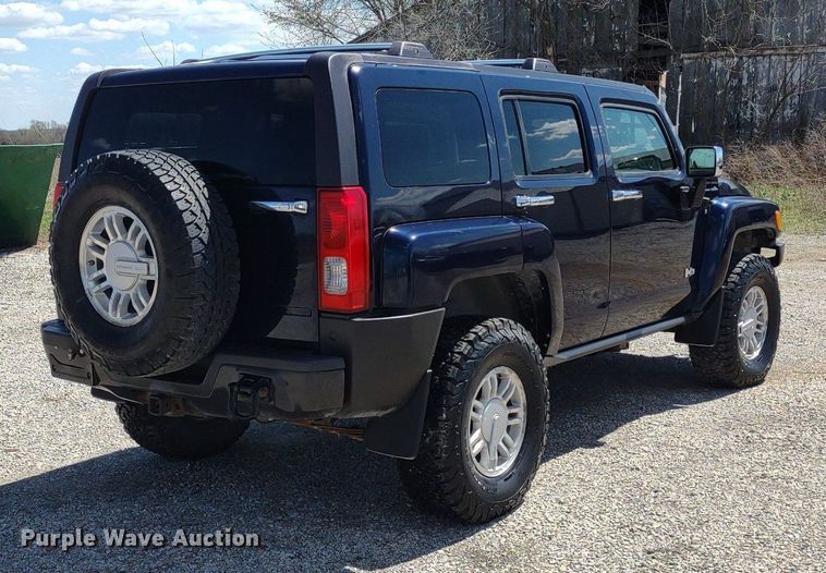 2007 Hummer H3 SUV in Butler, MO | Item LL9057 for sale | Purple Wave