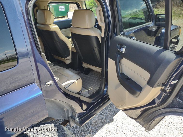 2007 Hummer H3 SUV in Butler, MO | Item LL9057 sold | Purple Wave