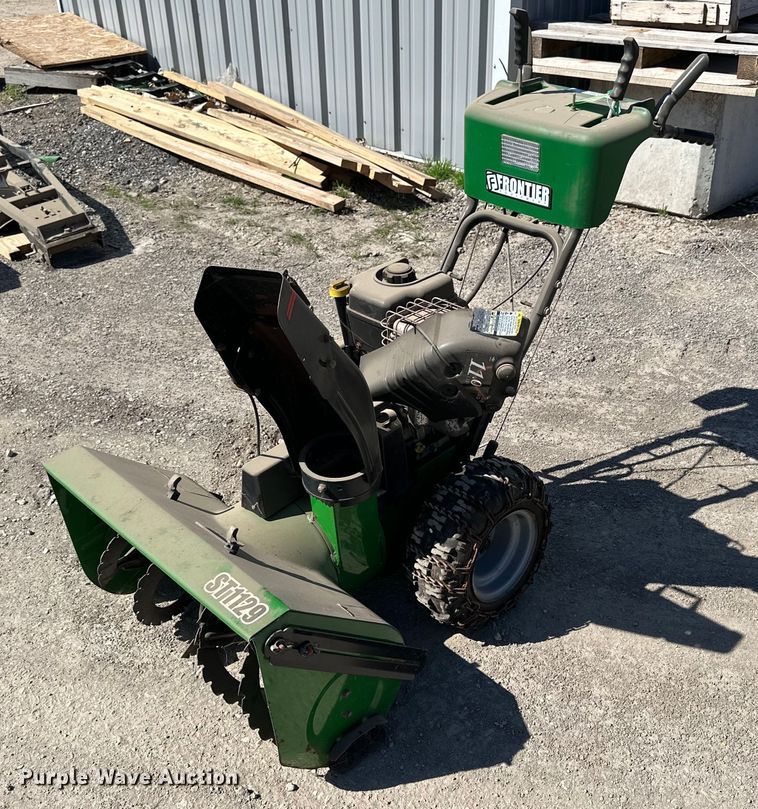 Frontier ST1129 snow blower in Lawrence, KS | Item LN9417 sold | Purple ...