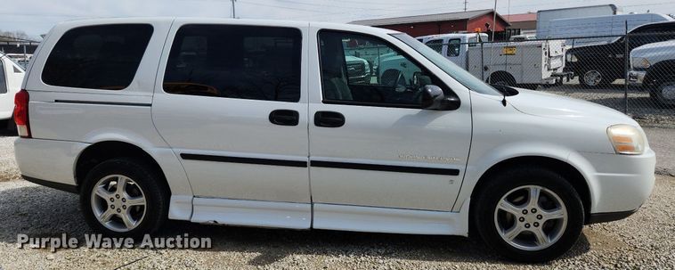 2006 Chevrolet Uplander van in Moscow Mills, MO | Item MW9657 for sale ...
