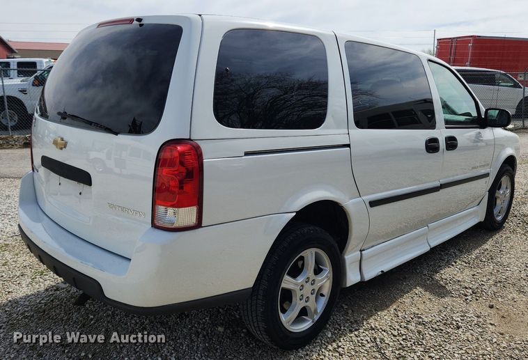 2006 Chevrolet Uplander van in Moscow Mills, MO | Item MW9657 for sale ...