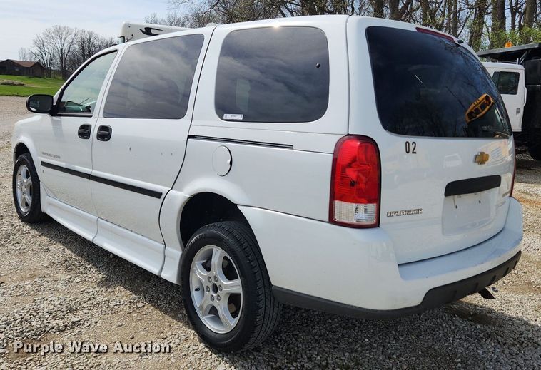 2006 Chevrolet Uplander van in Moscow Mills, MO | Item MW9657 for sale ...