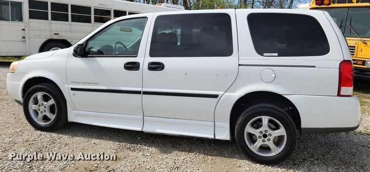2006 Chevrolet Uplander van in Moscow Mills, MO | Item MW9657 for sale ...