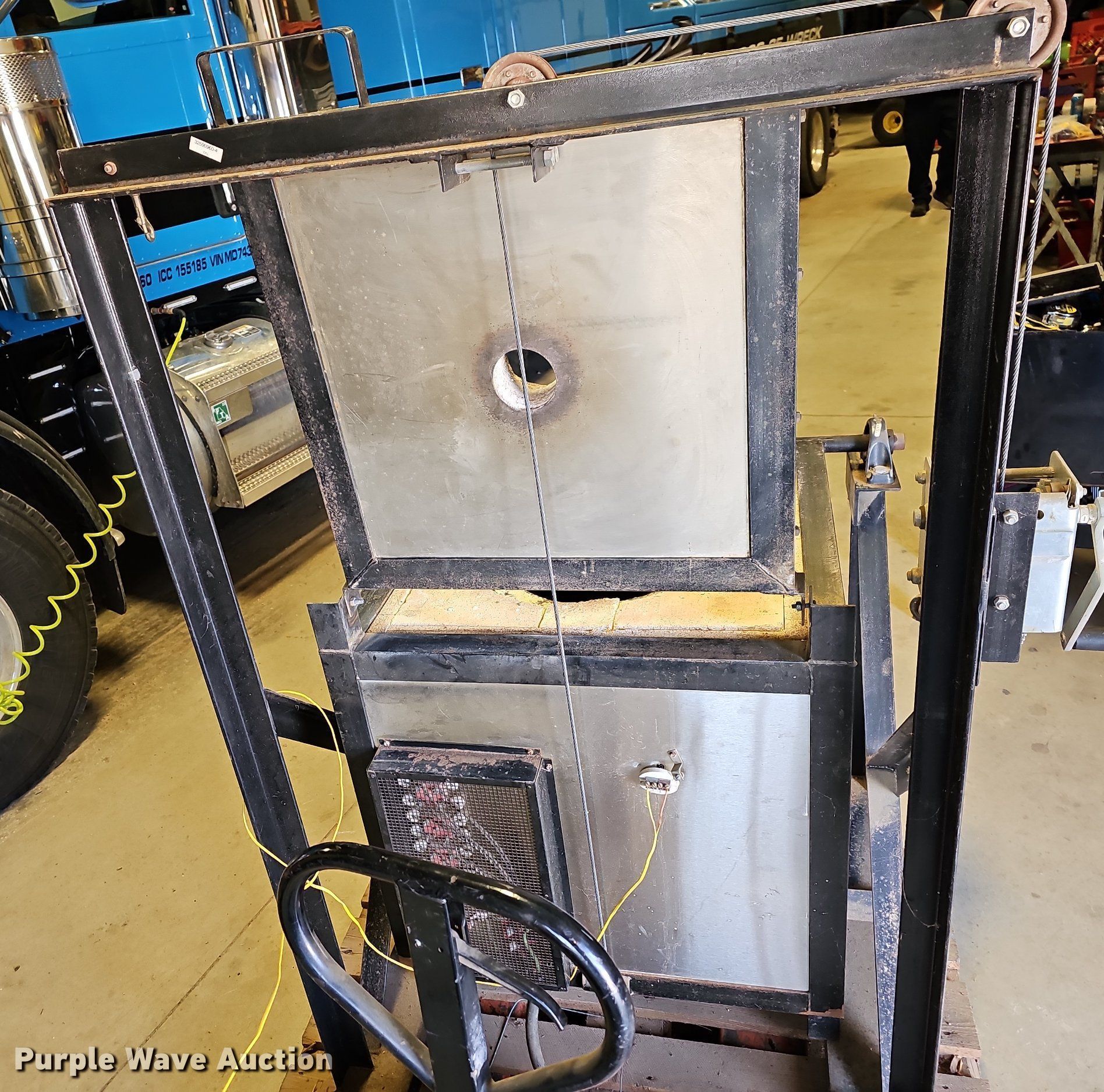 Vcella TL225 kiln in Carthage, MO | Item MB9942 sold | Purple Wave