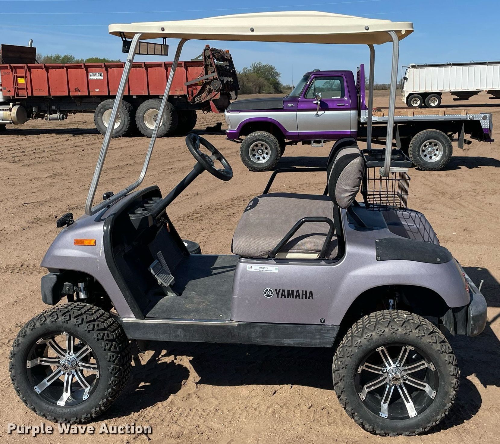 1998 Yamaha G16E golf cart in Sedgwick, KS | Item MS9572 sold | Purple Wave