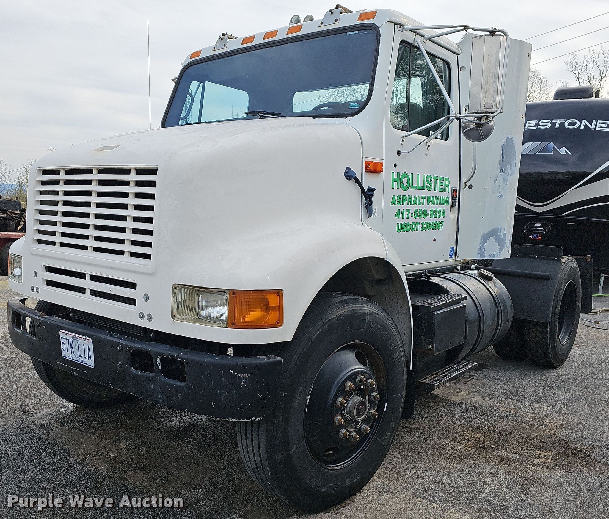 1991 International 8100 semi truck in Hollister, MO | Item MB9936 sold ...