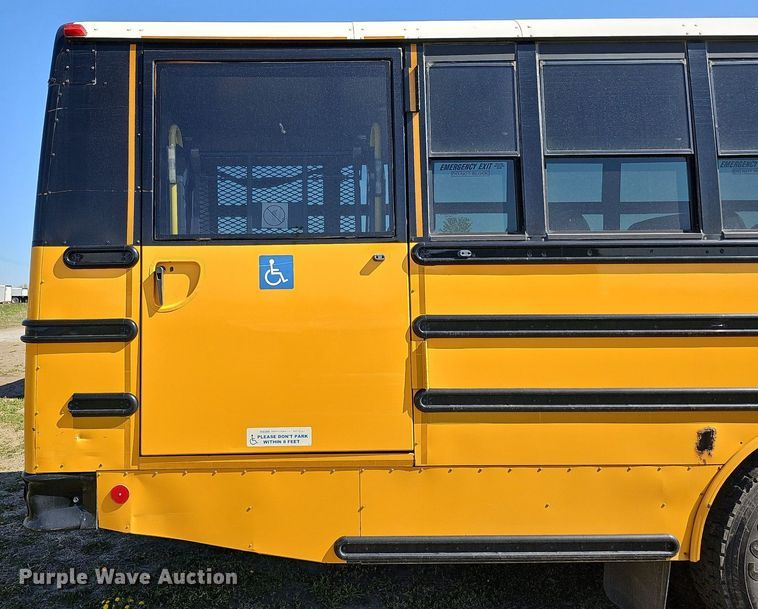 2007 Thomas Built Saf-T-Liner C2 school bus in Alda, NE | Item DO4378 sold | Purple Wave