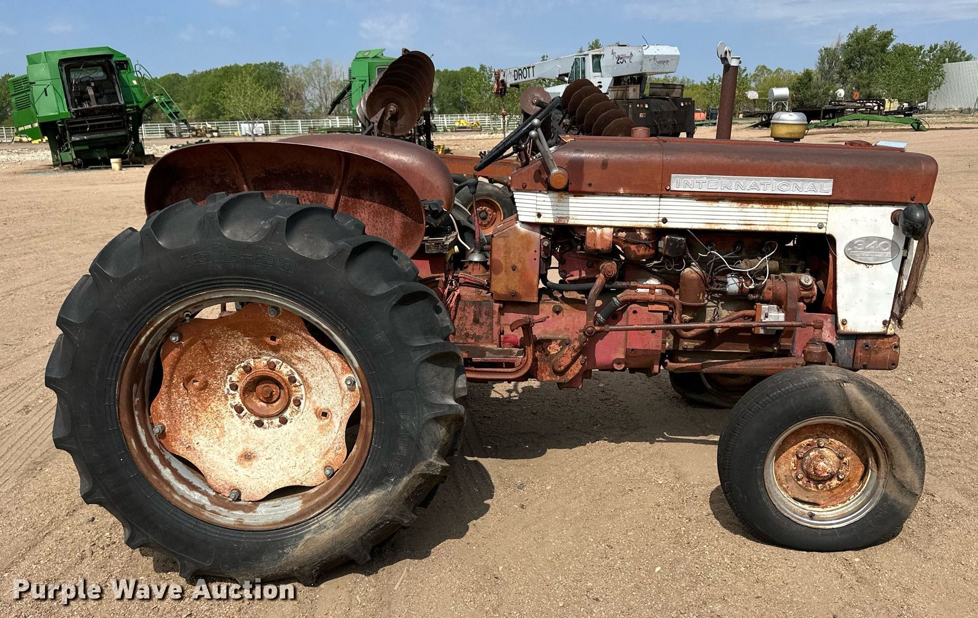International Harvester 340 tractor in Kinsley, KS | Item JD9126 sold ...