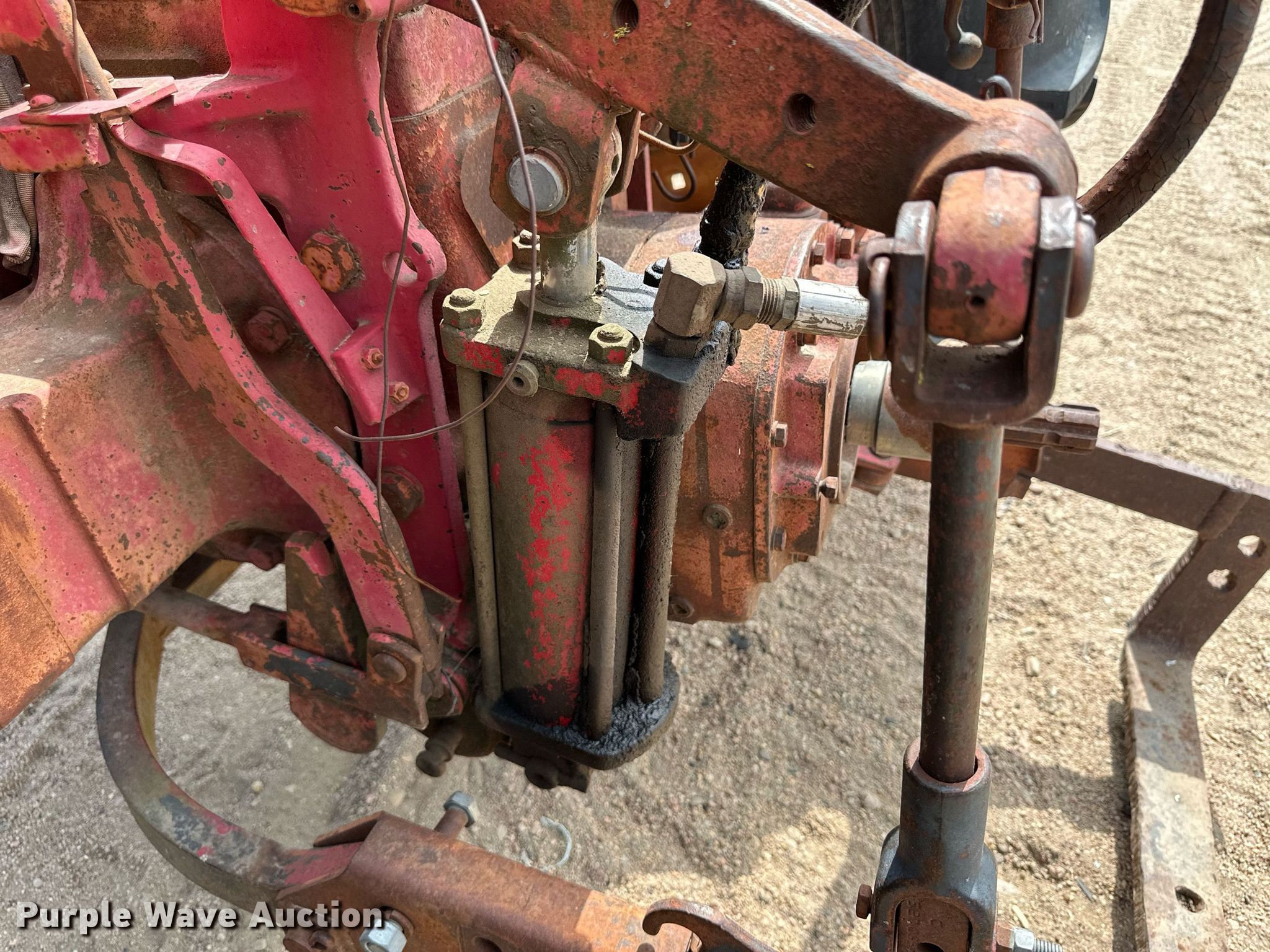 International Harvester 340 tractor in Kinsley, KS | Item JD9126 sold ...
