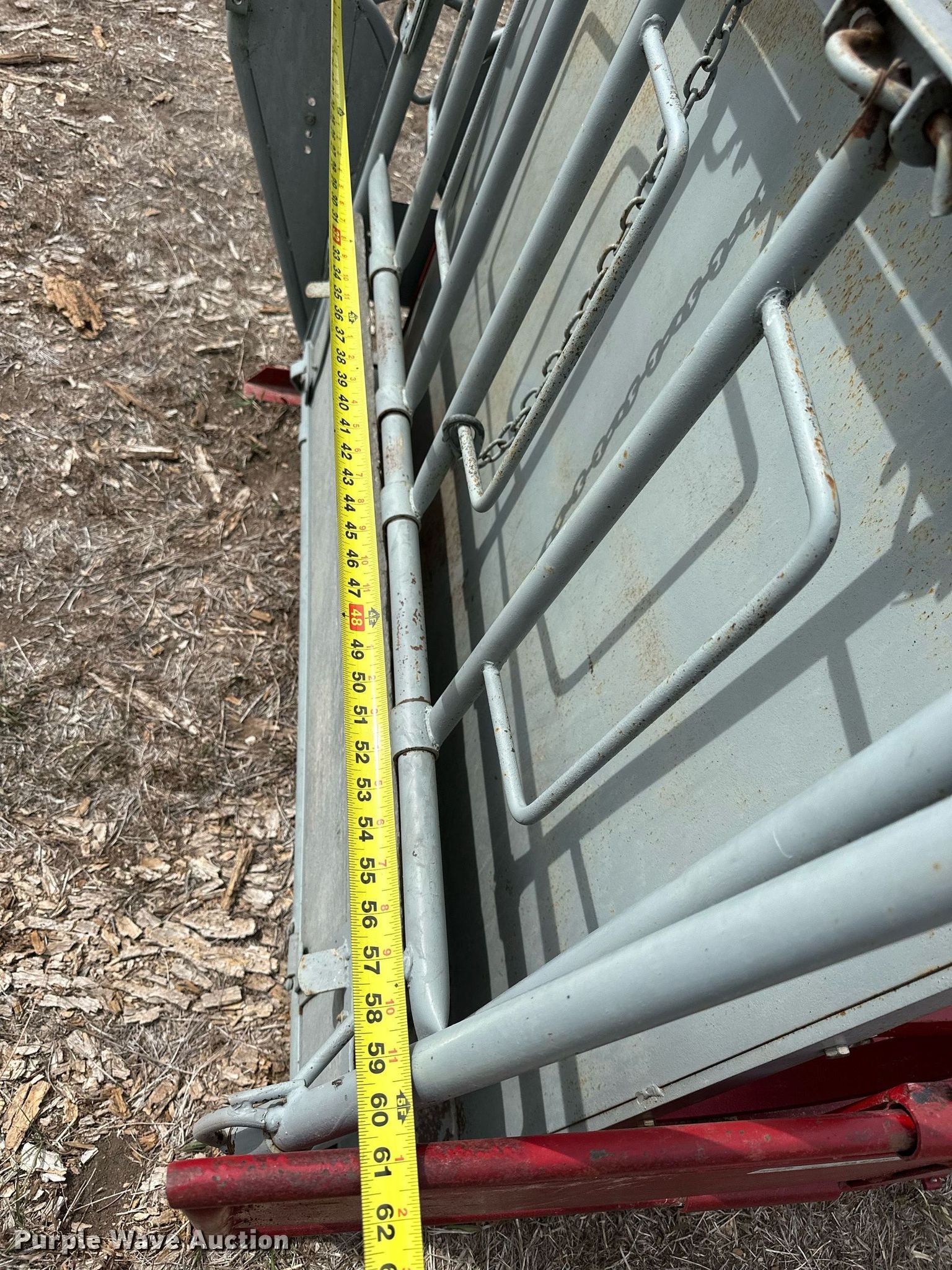 WW calf table in Russell, KS | Item KL9140 sold | Purple Wave