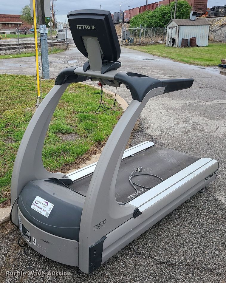 True CS800 treadmill in North Kansas City, MO | Item DC6116 sold ...