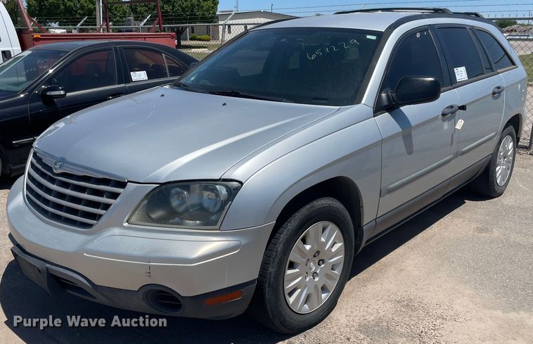 2006 Chrysler Pacifica SUV in Lawton, OK | Item DN4631 sold | Purple Wave