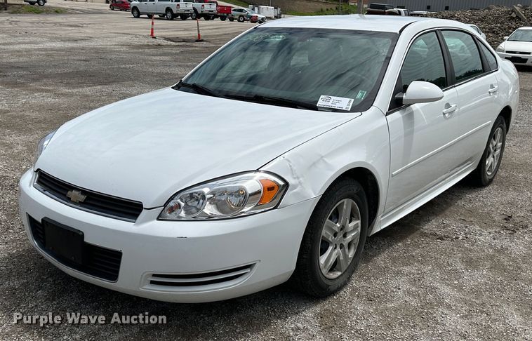 2010 Chevrolet Impala in Saint Joseph, MO | Item DO4994 sold | Purple Wave