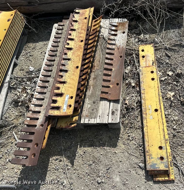 (10) motor grader cutting edge blades in Phillipsburg, KS | Item KL9101 ...