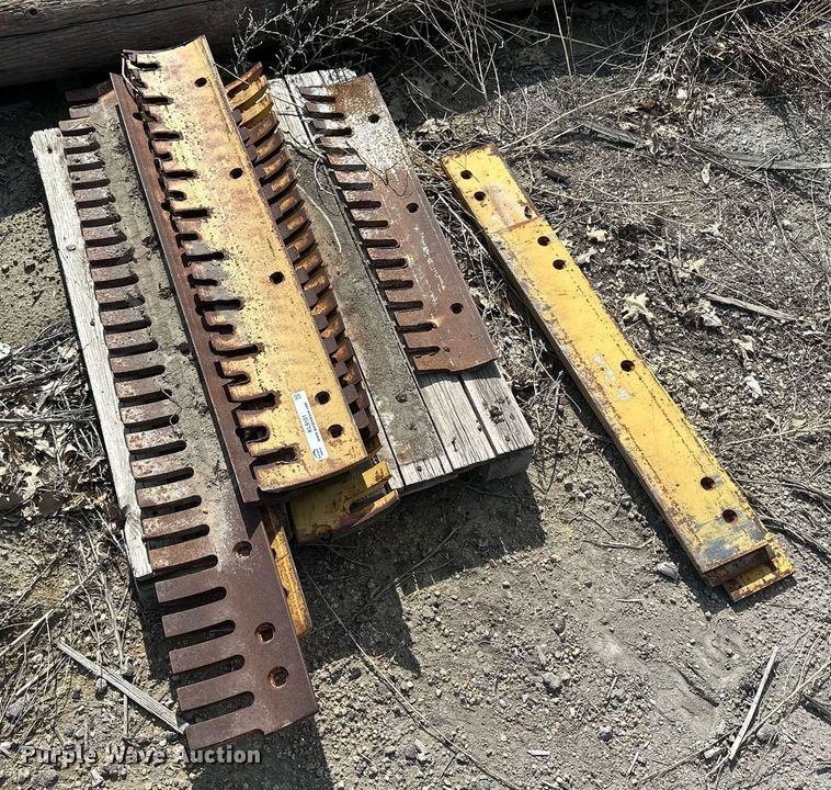 (10) motor grader cutting edge blades in Phillipsburg, KS | Item KL9101 ...