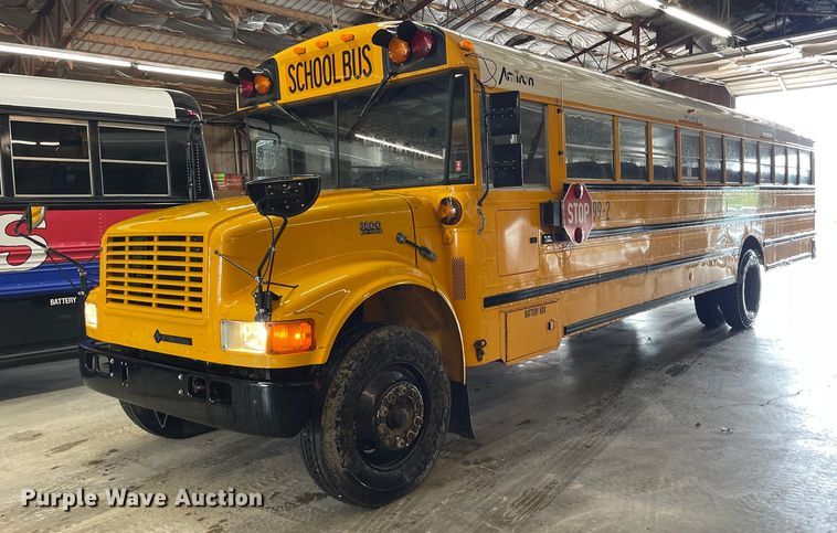 1999 International 3800 school bus in Marion, KS | Item LY9591 sold ...