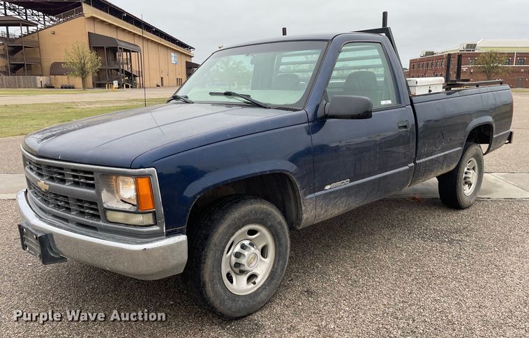 2000 Chevrolet C2500 pickup truck in Hutchinson, KS | Item MS9685 sold ...