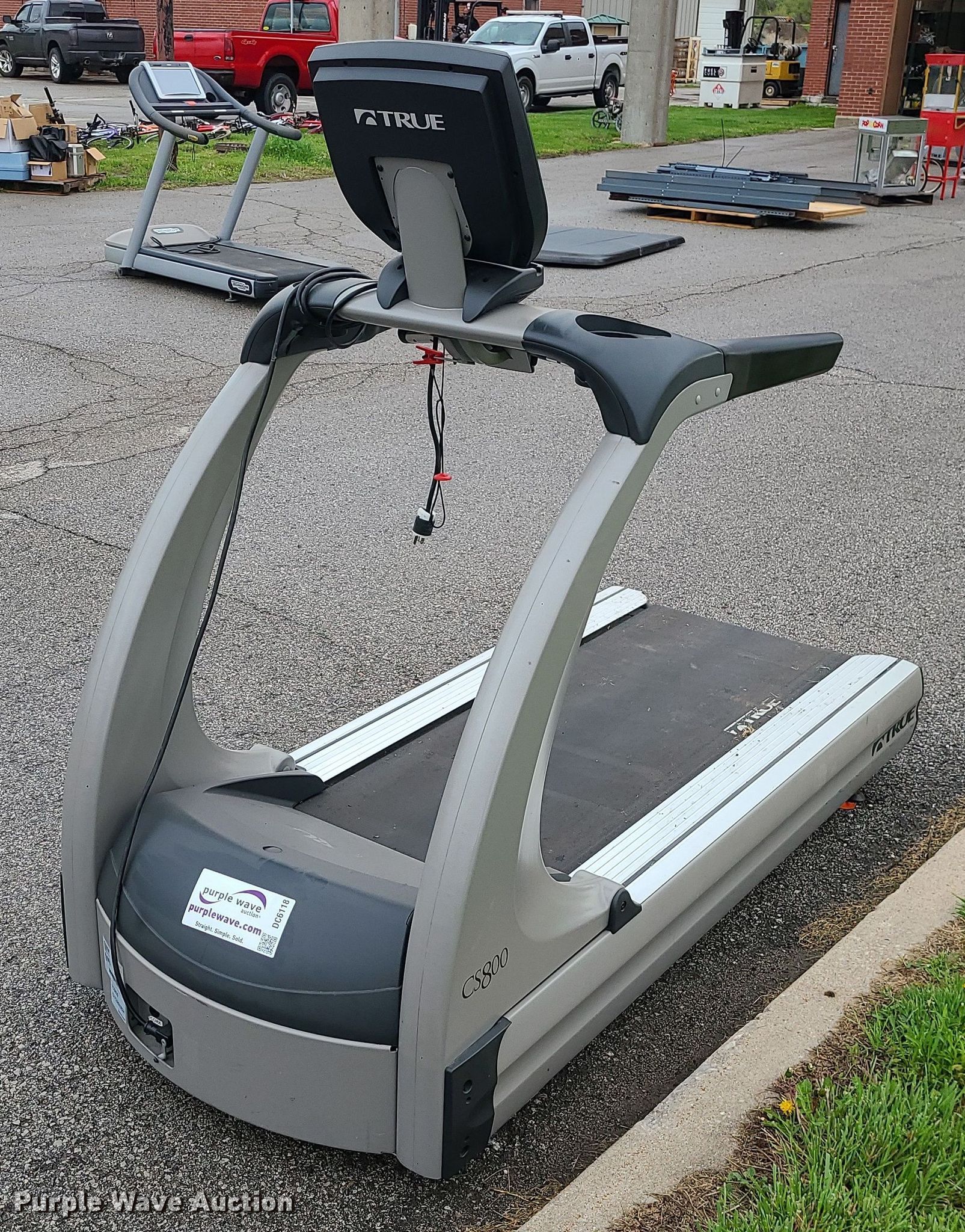 True CS800 treadmill in North Kansas City, MO | Item DC6118 for sale ...